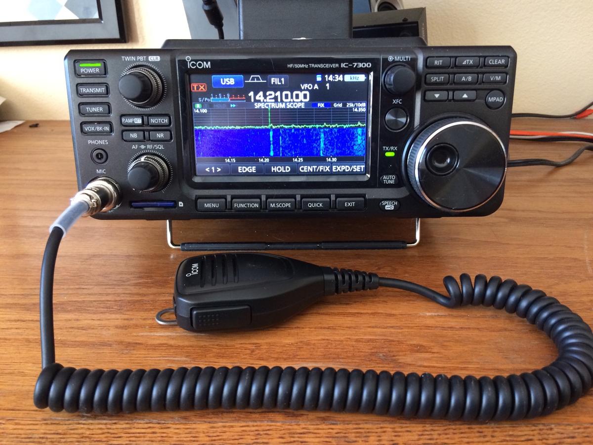 FCC Callsign Lookup from QTH.com