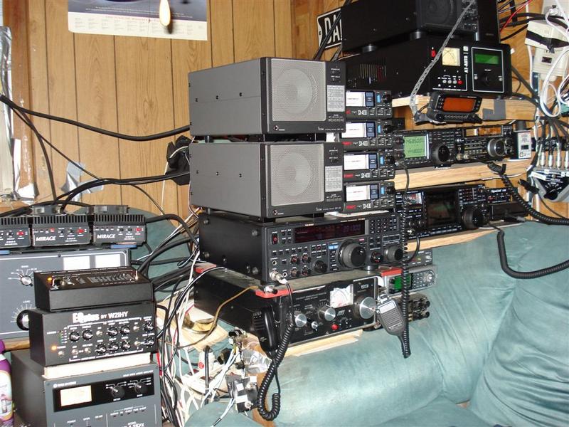 FCC Callsign Lookup from QTH.com